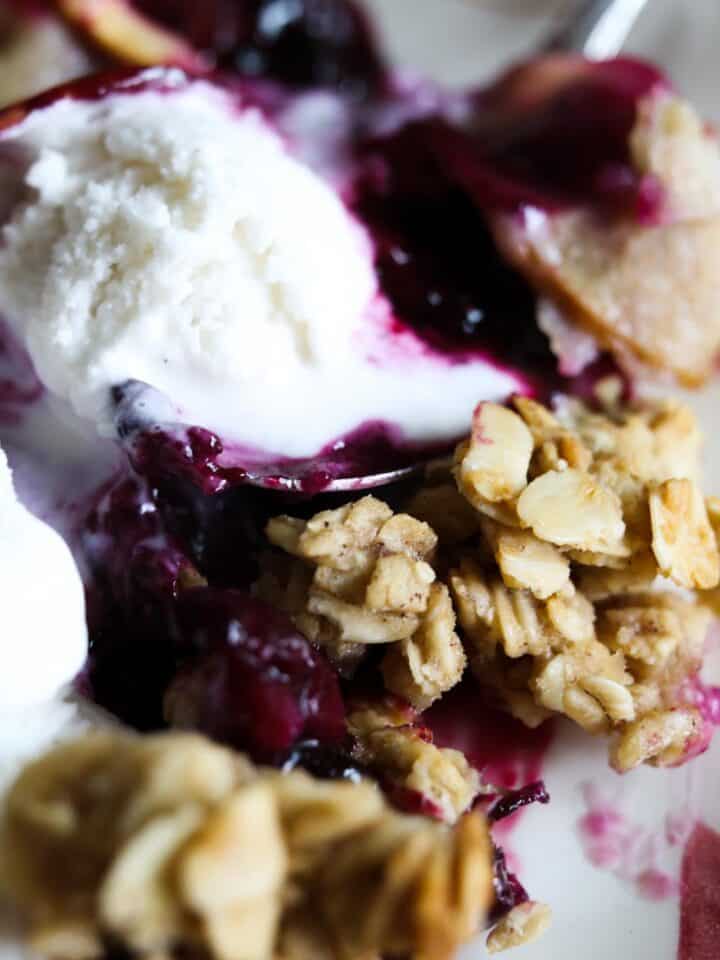 Apple and Peach Crumble with Oats - Two Raspberries