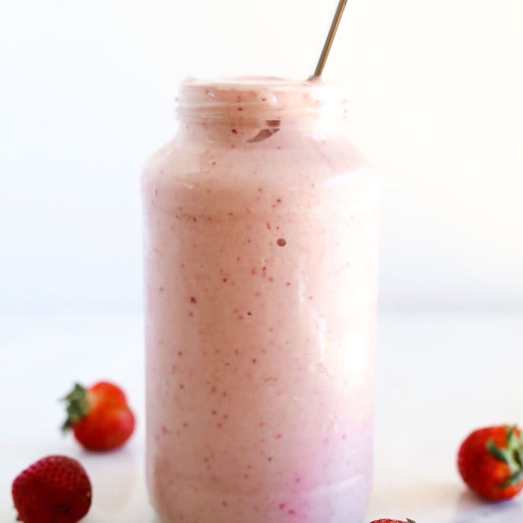 Strawberry Banana Smoothie with Yogurt - Two Raspberries